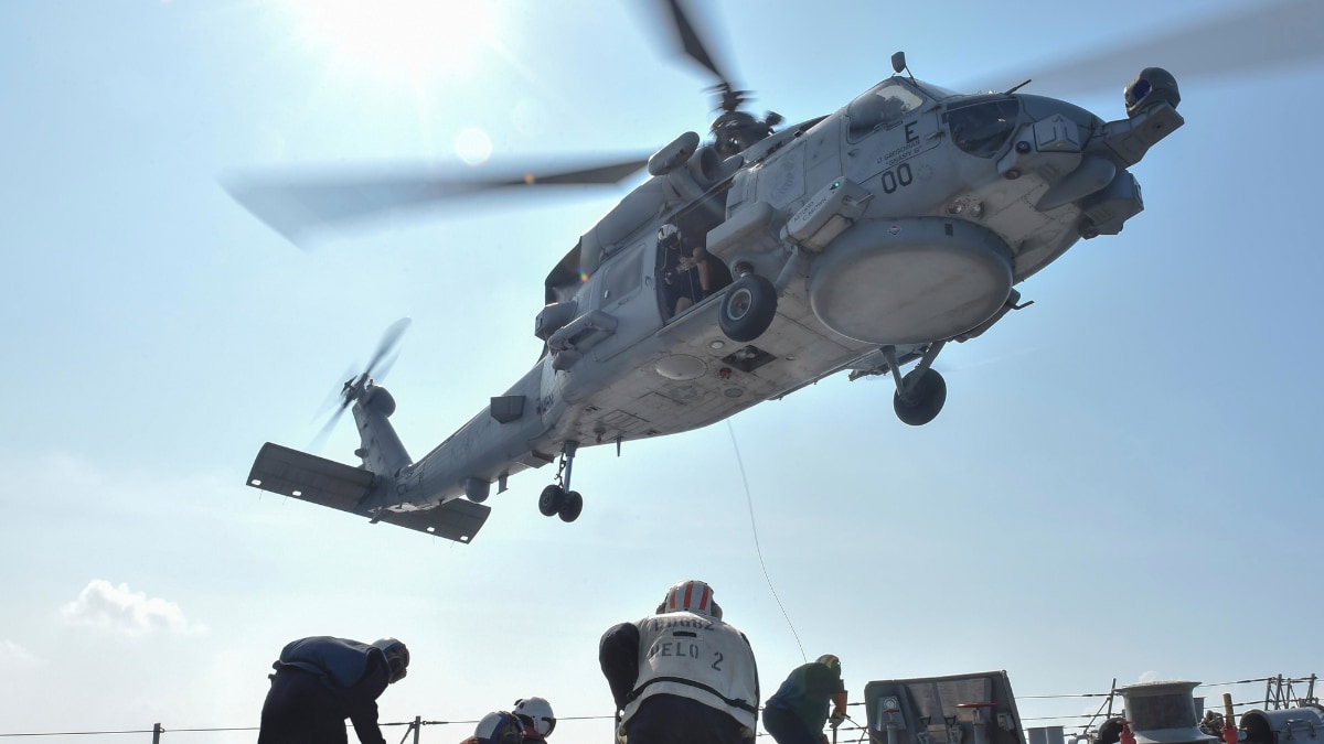 US Navy Helicopter Crew Survives Crash into Pacific Ocean Near ...