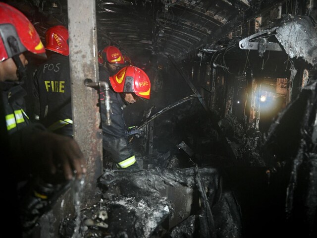 Bangladesh: 5 Killed as Packed Train Catches Fire; Arson Attack ...
