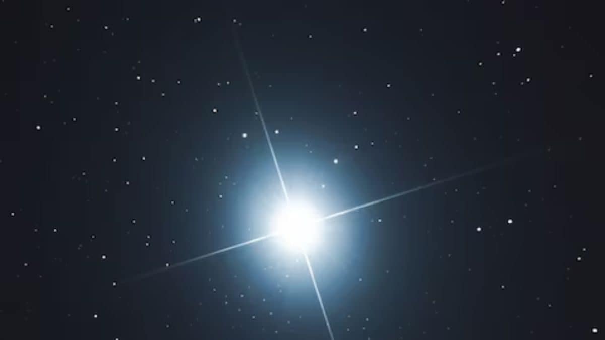 This Star, Shining 20 Times More Than The Sun, Is The Brightest In The ...