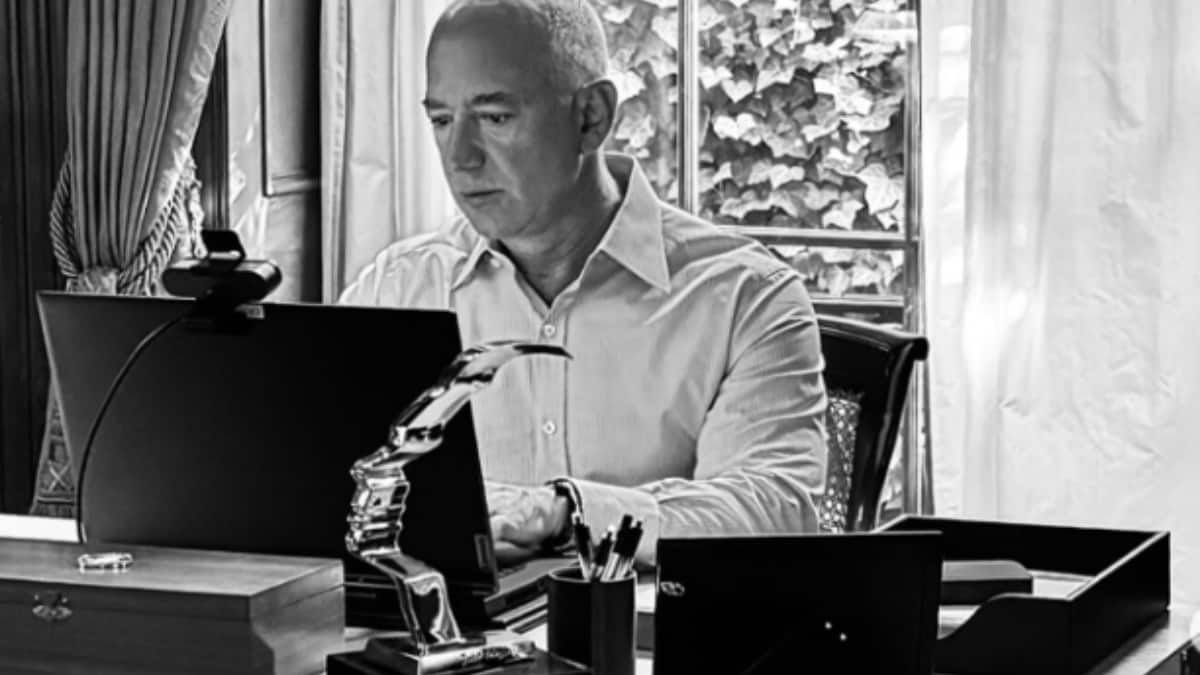 Jeff Bezos Swears By Humble Door Desk From Early Days, Shares ...