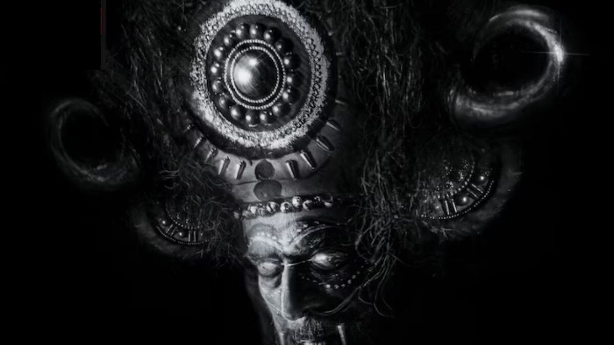 Mammootty Unleashes His Inner Devil In Bramayugam's New Poster - News18