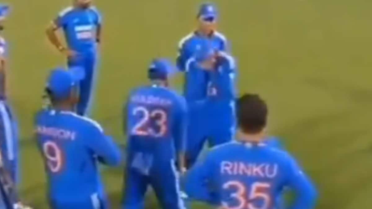 WATCH: Virat Kohli Dancing to 'Moye Moye' Meme Goes Viral During Super ...