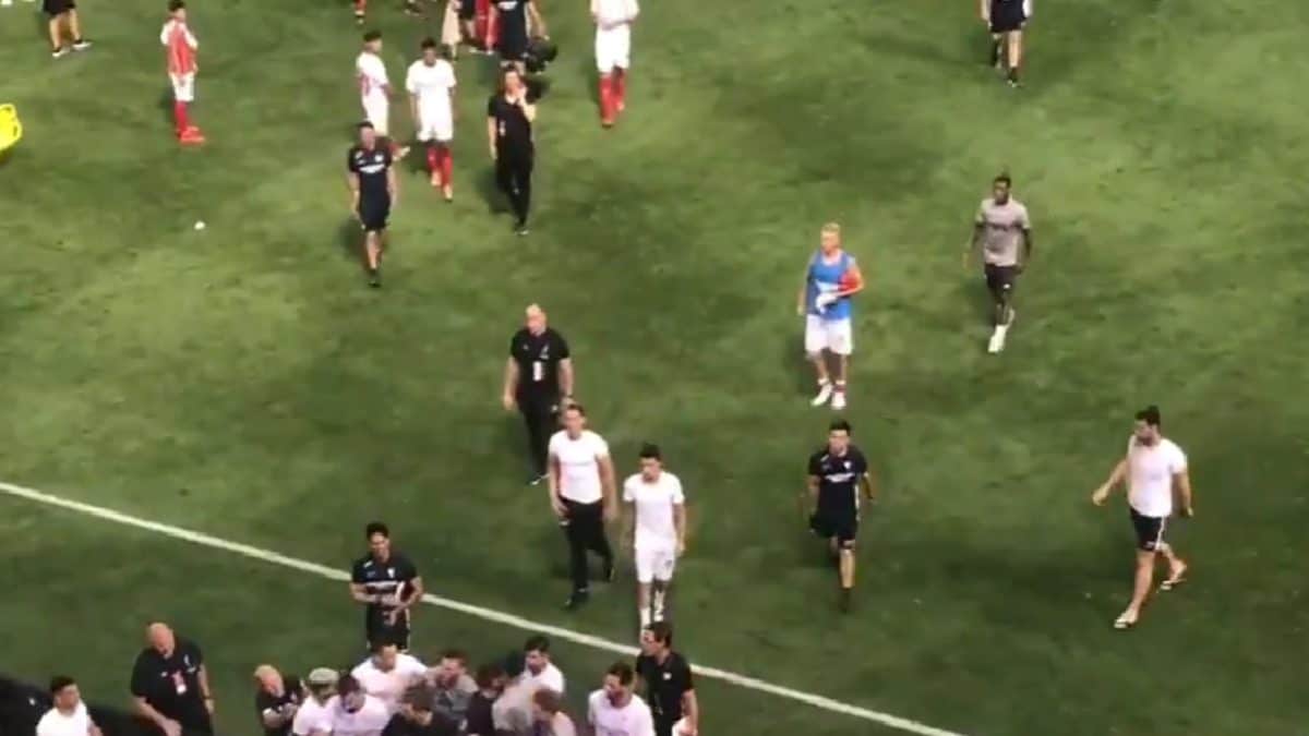 Watch: When Liverpool's Virgil Van Dijk Confronted Joris Gnagnon During ...