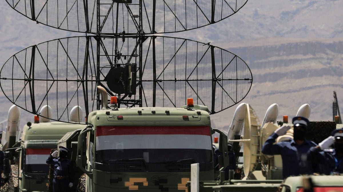 US Carries Out More Airstrikes Targeting Yemen’s Houthis, Their Radar ...