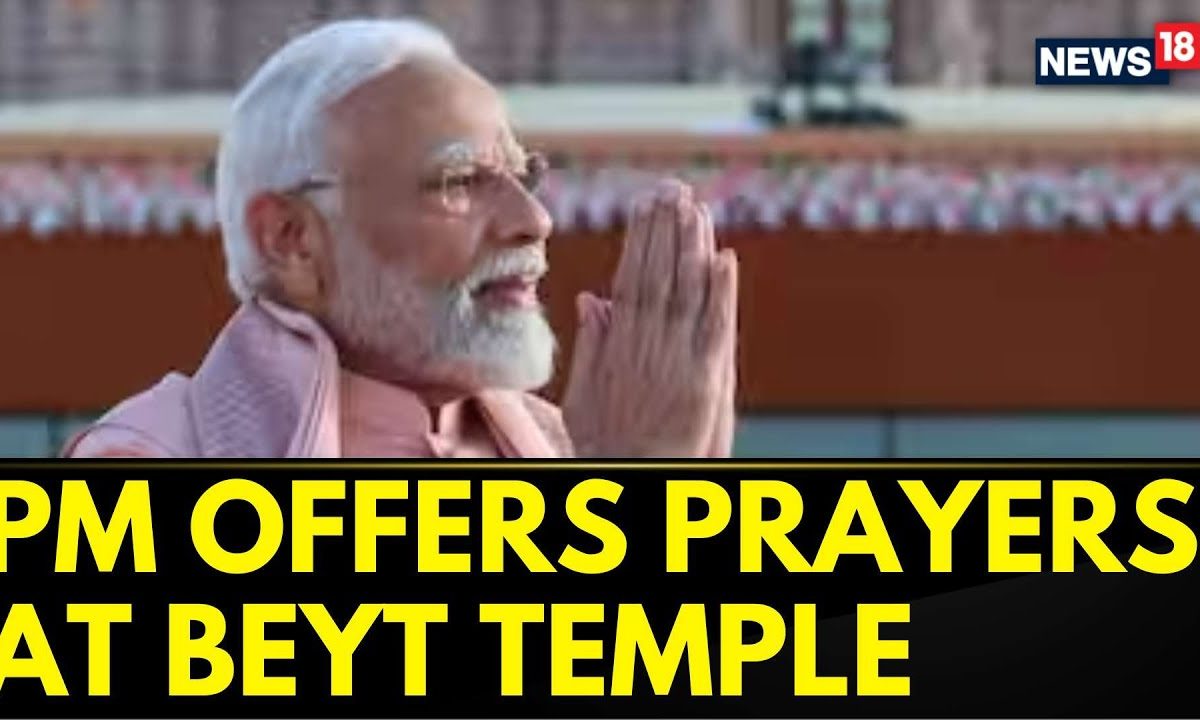 PM Modi Performs Pooja at Beyt Dwarka Temple; To Unveil 'Sudarshan Setu ...