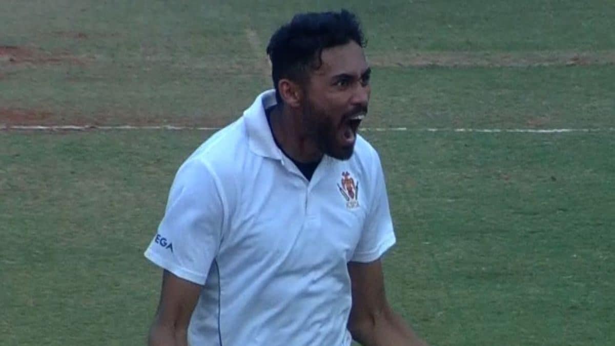 Ranji Trophy: Karnataka, Vidarbha Set up Exciting Final Day After ...