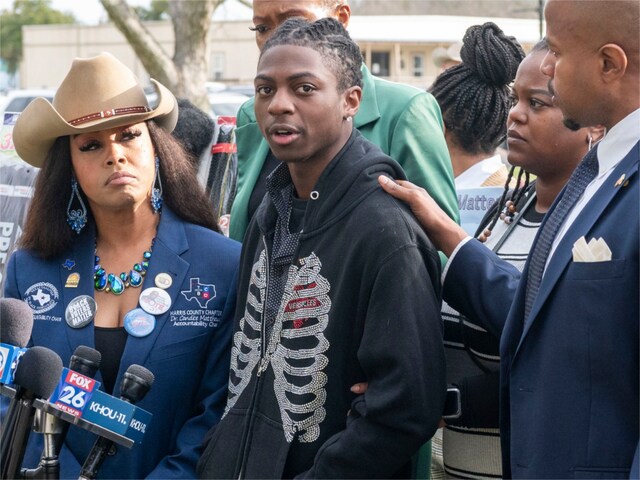 Black Teen Sues School over Hairstyle, Loses, Leaves Courtroom in Tears ...