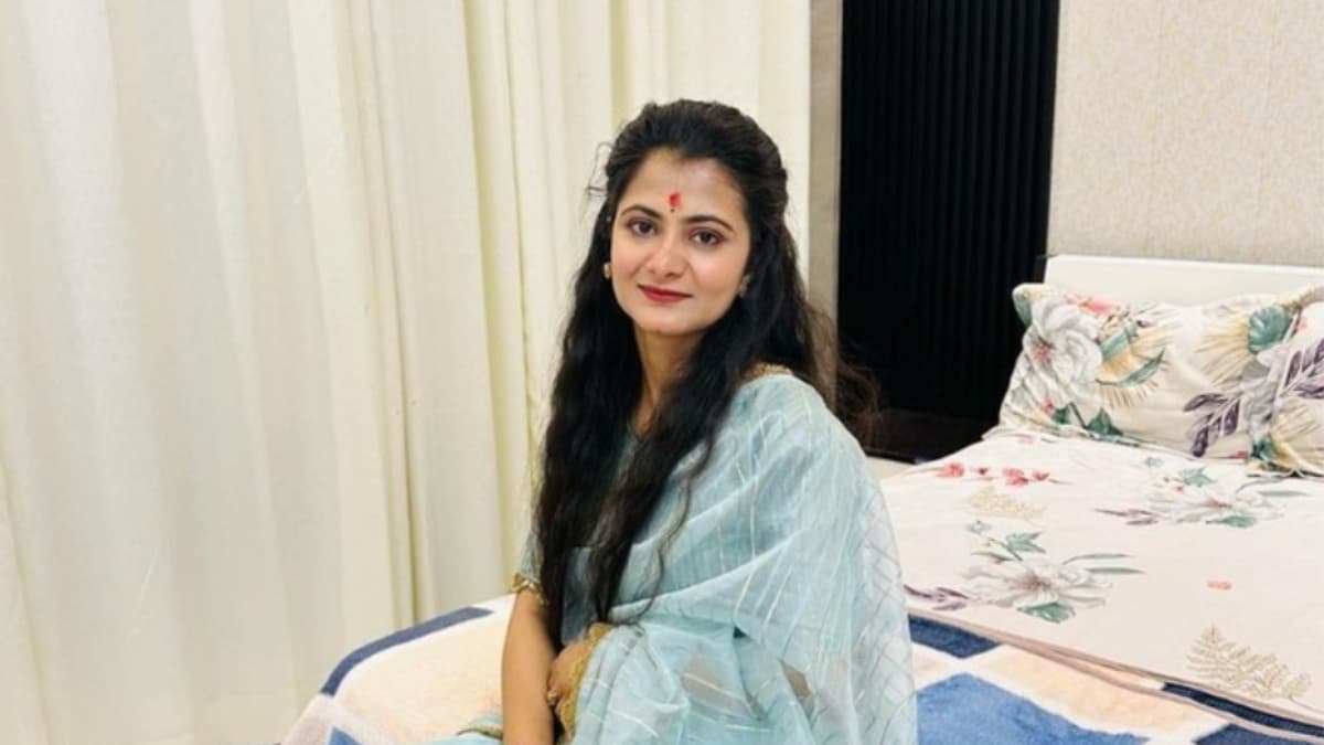 UPSC CSE: Meet IAS Divya Tanwar Who Achieved AIR 105 Without Coaching ...