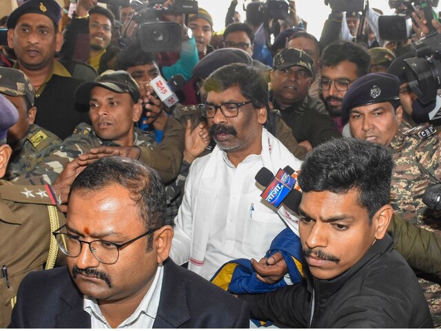 ‘539 Pages of WhatsApp Chats, 11 Trunks Full of Land Deeds’: Why ED ...