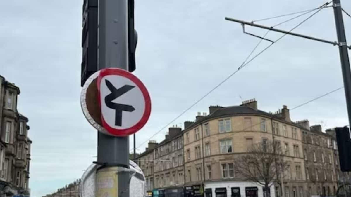 Scotland Street Gang Puts 'Weird' Road Signs In Edinburgh | Viral News ...