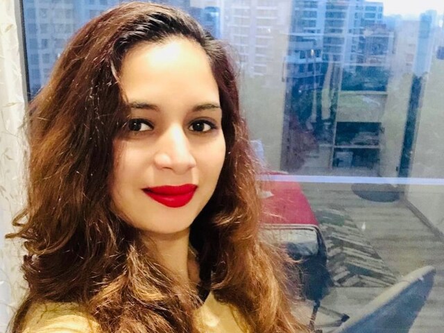 Singer Mallika Rajput Found Hanging In Sultanpur House, Police Suspect ...