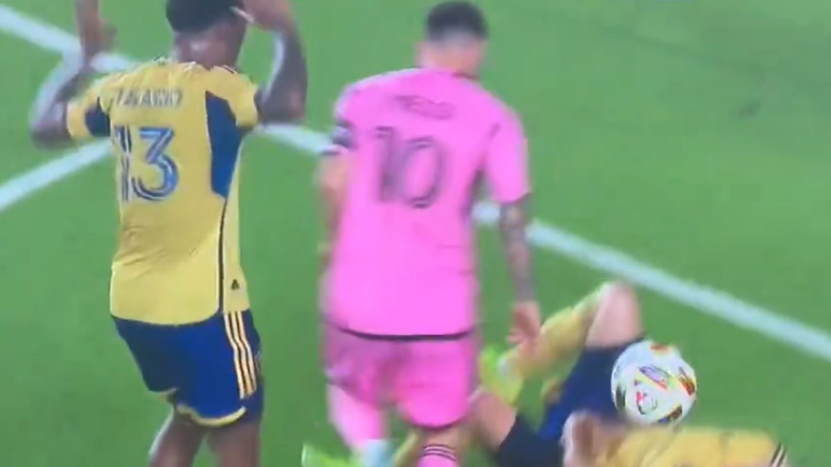 Lionel Messi Dribbles Past Players and Over Injured Defender in MLS ...