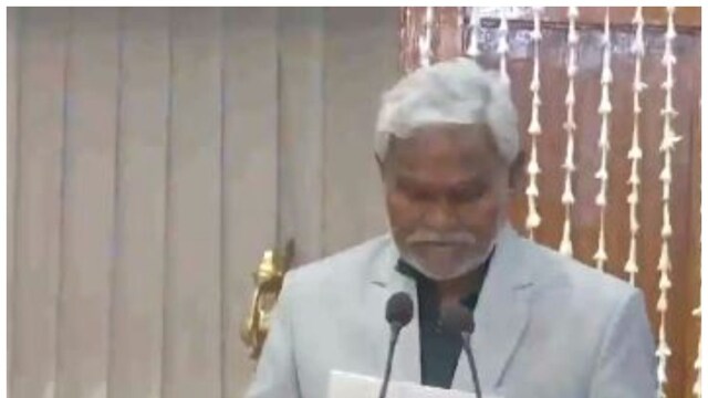 LIVE: Champai Soren Takes Oath as New Jharkhand CM; Hemant Soren Sent to 5-day ED Custody - News18