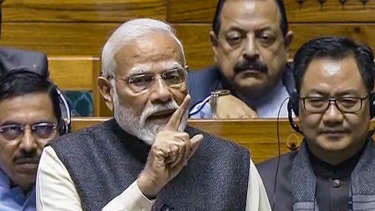 Nation Shocked To See Stacks of Cash Being Recovered: PM Modi On Probe ...