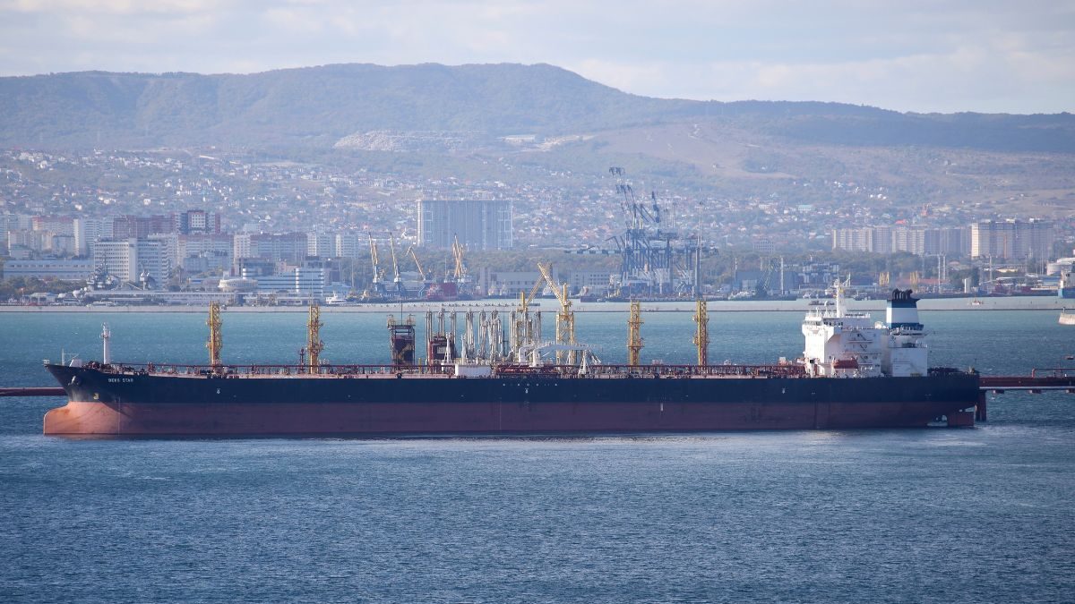 Fears Over Russia's 'Ghost Fleet' Bypassing Oil Sanctions | World News ...