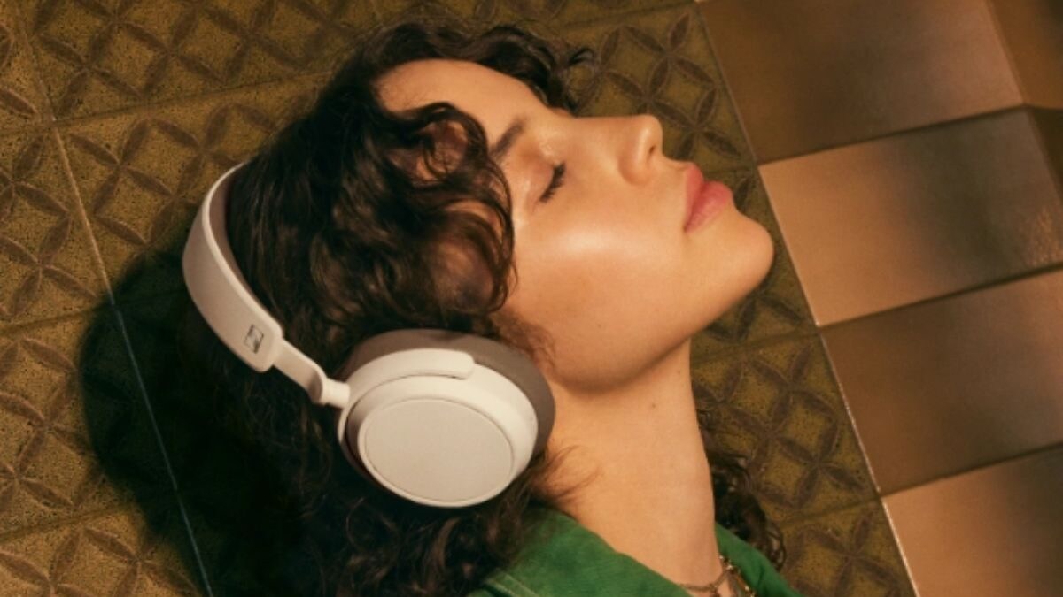 Sennheiser Accentum Plus Wireless Headphones With ANC Launched In India ...