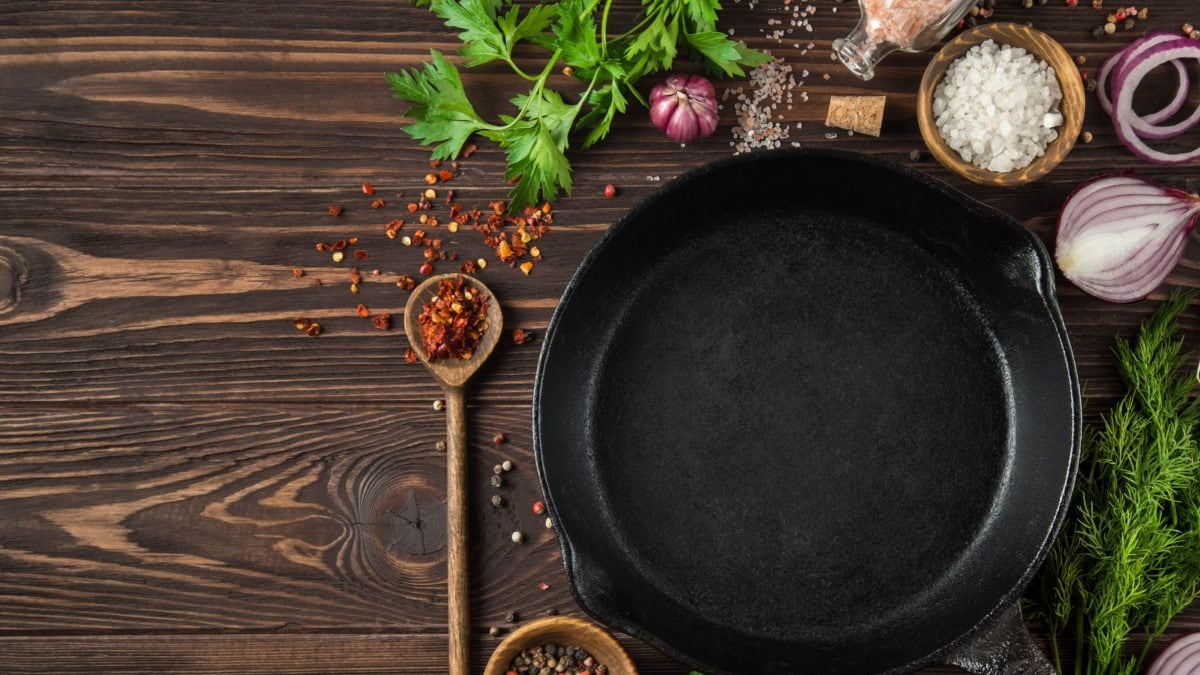 Rediscovering Tradition: The Timeless Appeal of Cast Iron Cooking ...