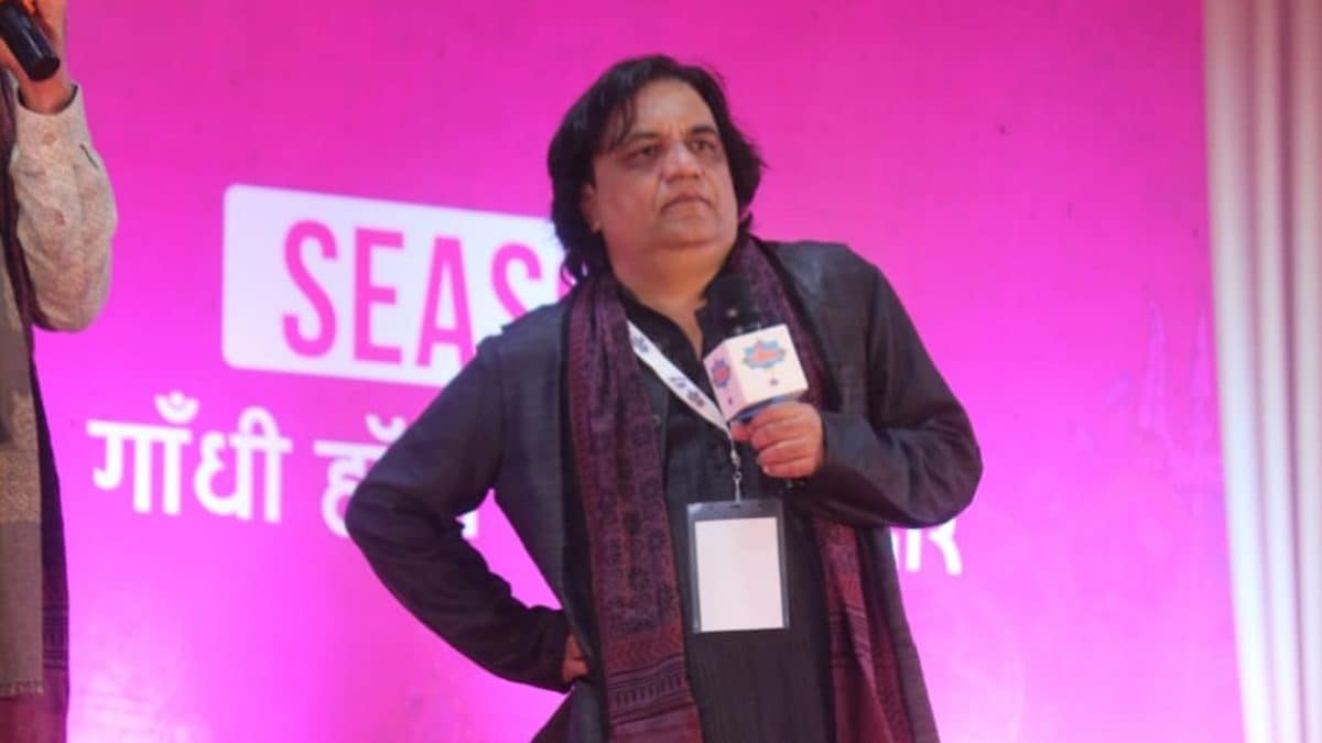 Swanand Kirkire Says Spoken Fest Allows Artists To Be Vulnerable ...