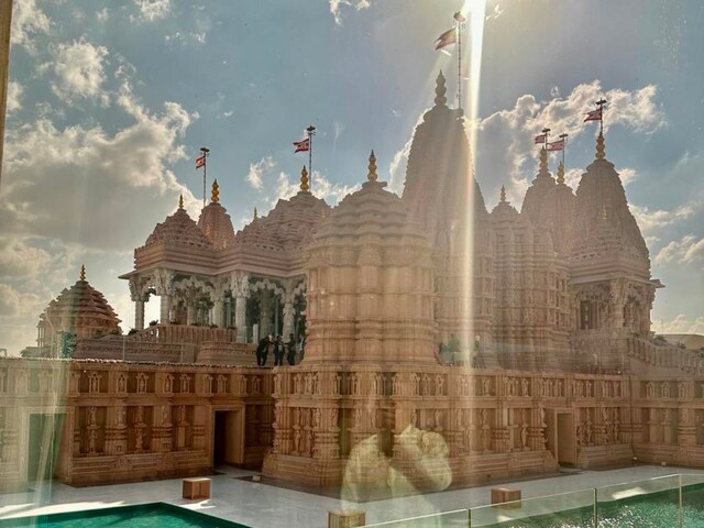 'Historic Moment': Akshay Kumar Shares Stunning Photo Of UAE's First ...