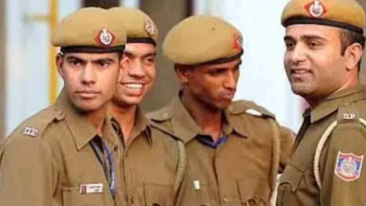 Exam 'Solver', Carrying Fake Admit Card To Assistant Operator Entrance ...