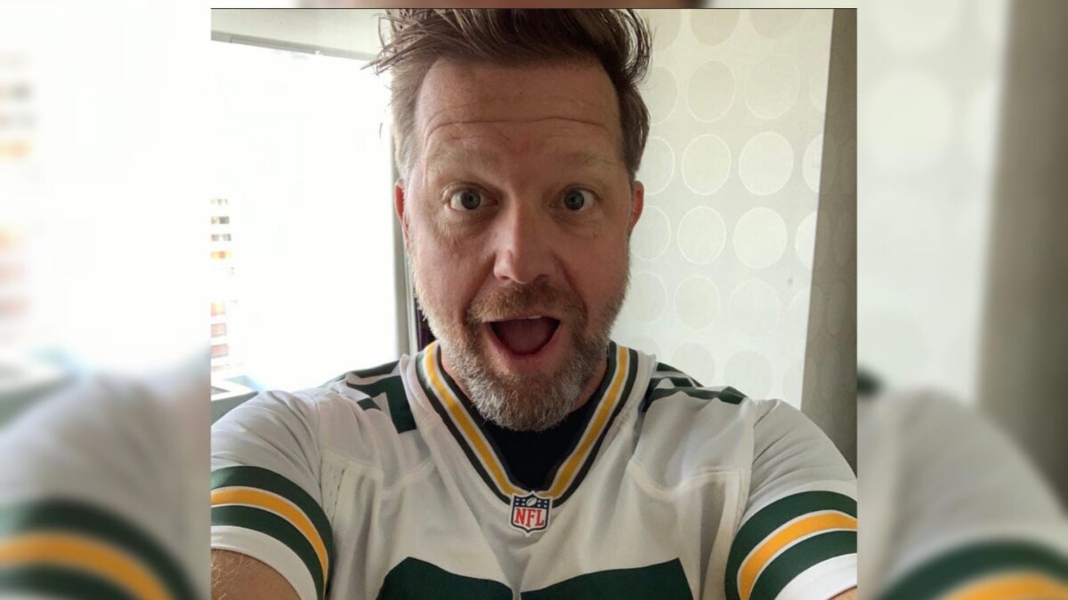 Deadpool 2 Director David Leitch To Make New Jurassic World Movie? - News18