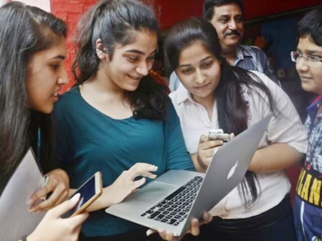 IIT Gandhinagar Launches e-Masters Course In Data Science For Decision ...