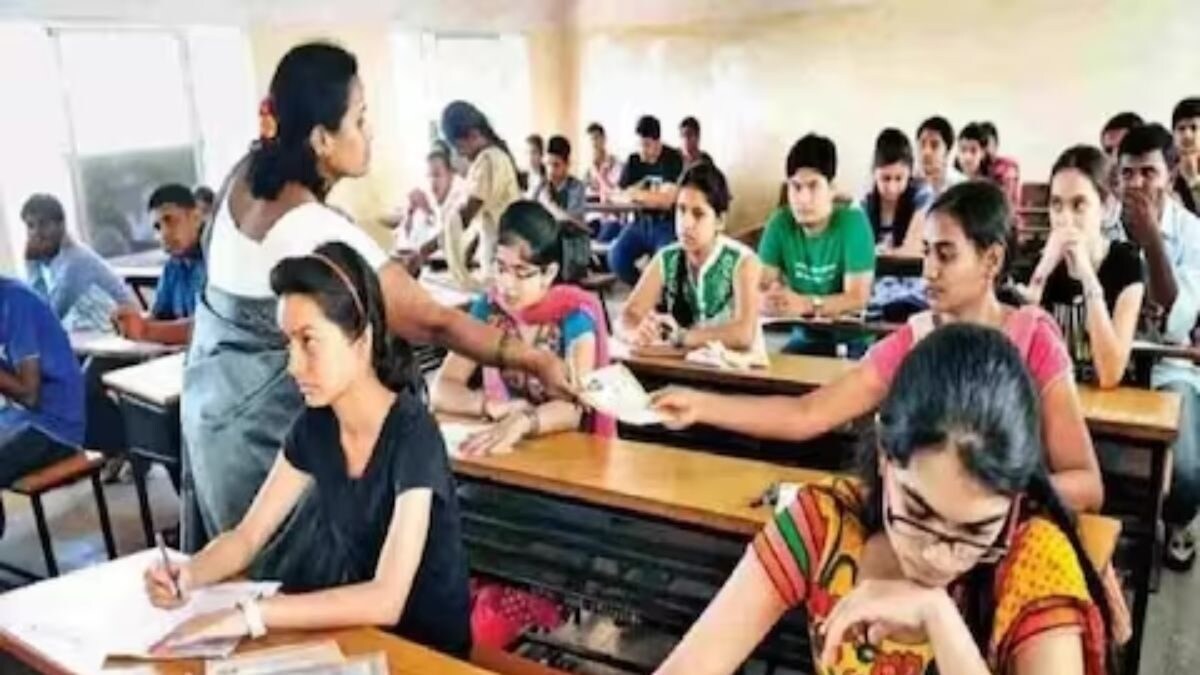 Bihar Board Exam: Simple Spelling Questions Stump Students, Video Viral ...