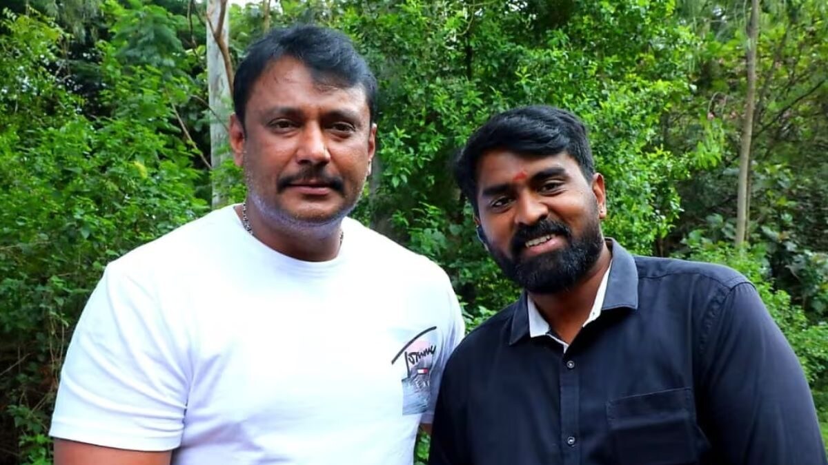 Ahead Of His 47th Birthday, Actor Darshan's Pics With Fans Viral - News18