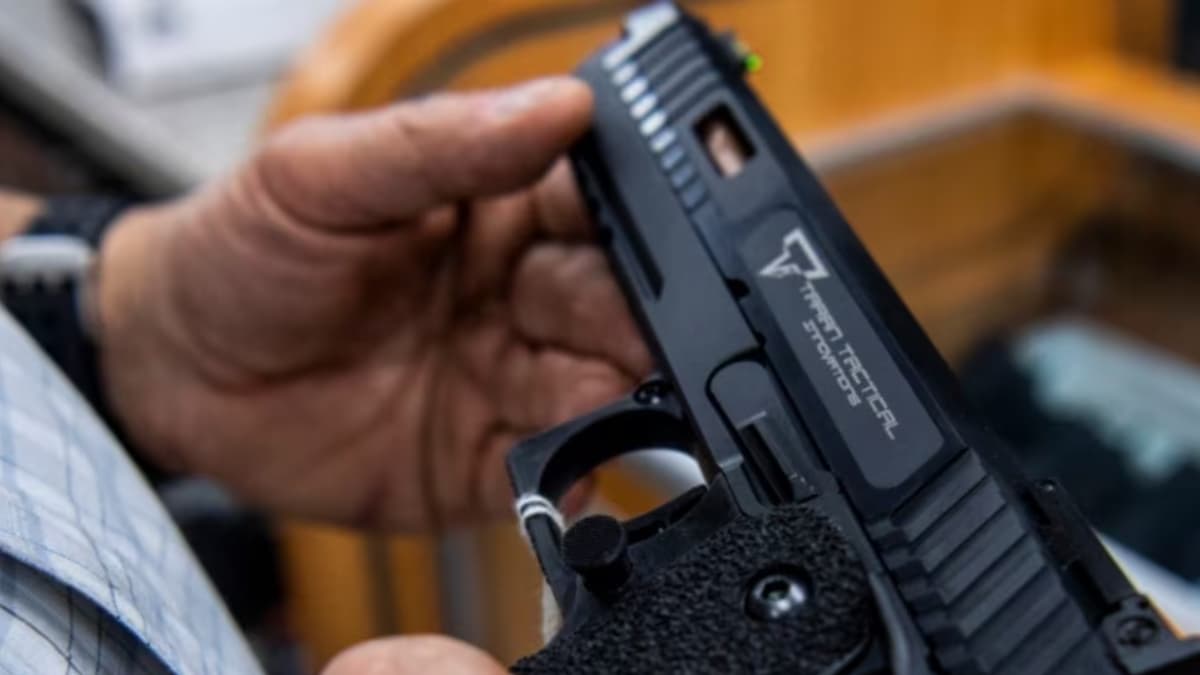 Man Dies After Taking Loaded Gun Inside MRI Scan Room | Viral News - News18