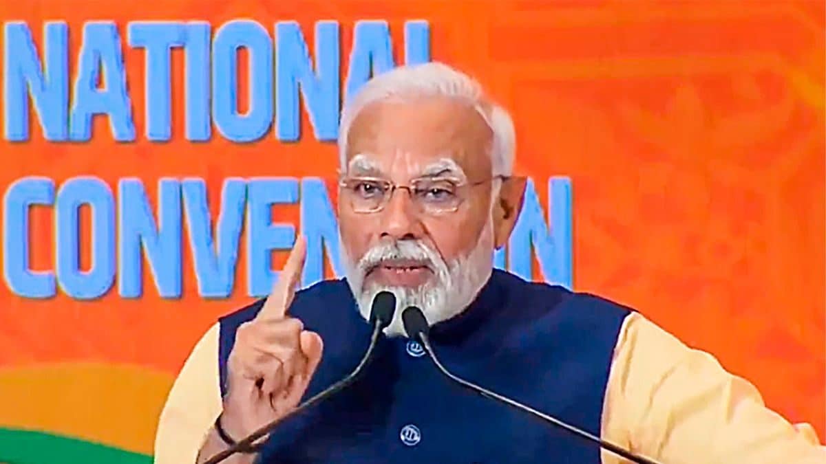 Women's Safety & Development: PM Modi's Twin Messages to Bengal in Run ...