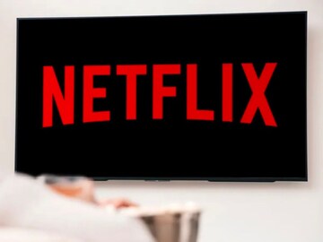 Watch Netflix Offline: How To Download Movies And Shows On Your Device ...
