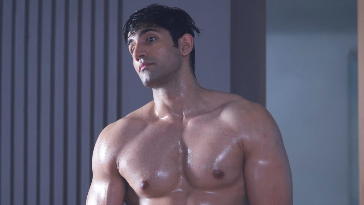 Varun Sood Drops a Thirst Trap Ahead of Divya Agarwal's Wedding ...