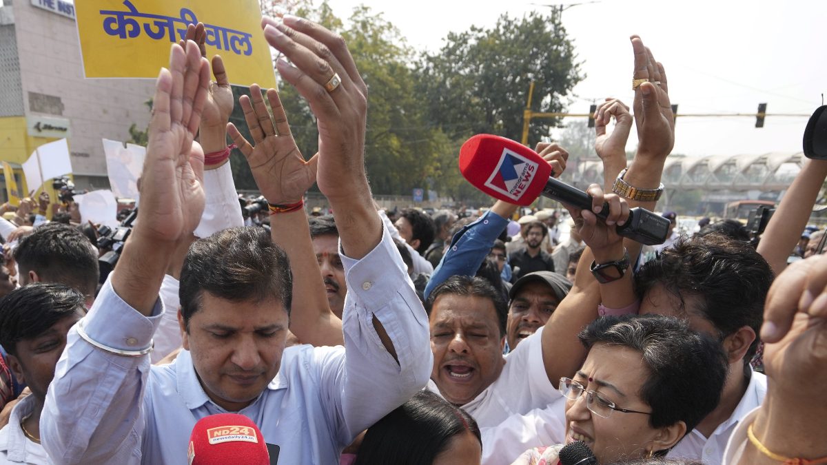 Atishi, Saurabh Bharadwaj Detained as AAP Protests Arvind Kejriwal's ...