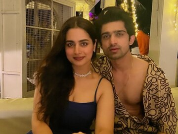 Abhishek Kumar Dating Ayesha Khan? Bigg Boss 17 Duo's Romantic Photo ...