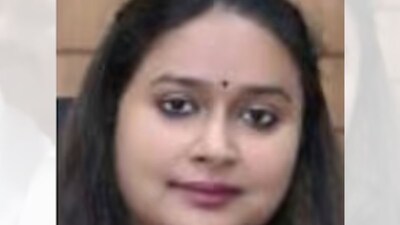 Aryaka Akhoury: Ghazipur DM with an MSc in Biotech at the Center of ...
