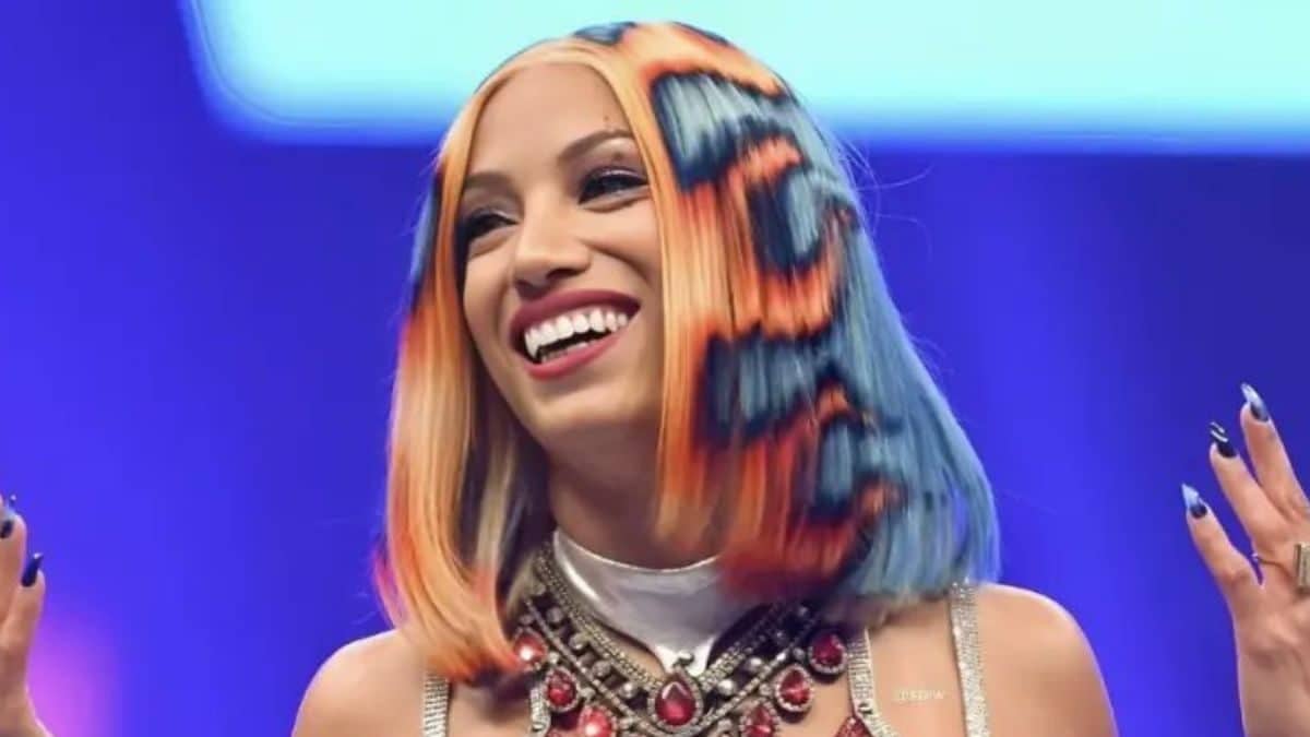 WWE Superstar Mercedes Mone Makes AEW Debut At Dynamite's Big Business ...