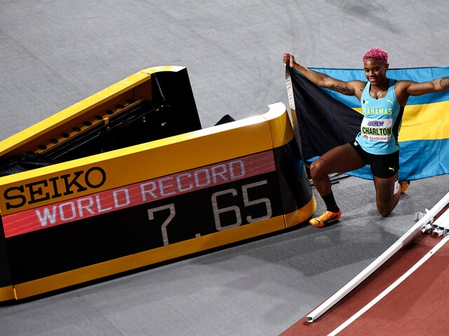 Devynne Charlton Breaks 60m Hurdles World Record to Clinch Gold at World Indoor Championships ...