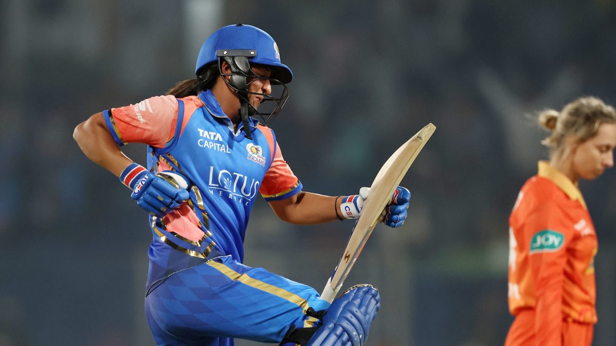 Harmanpreet Pulls off a Heist Against Gujarat Giants as Mumbai Indians ...