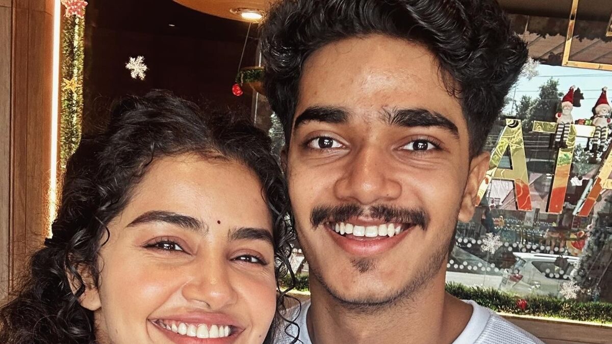 Anupama Parameswaran Shares Glimpses From Brother’s Birthday Bash - News18