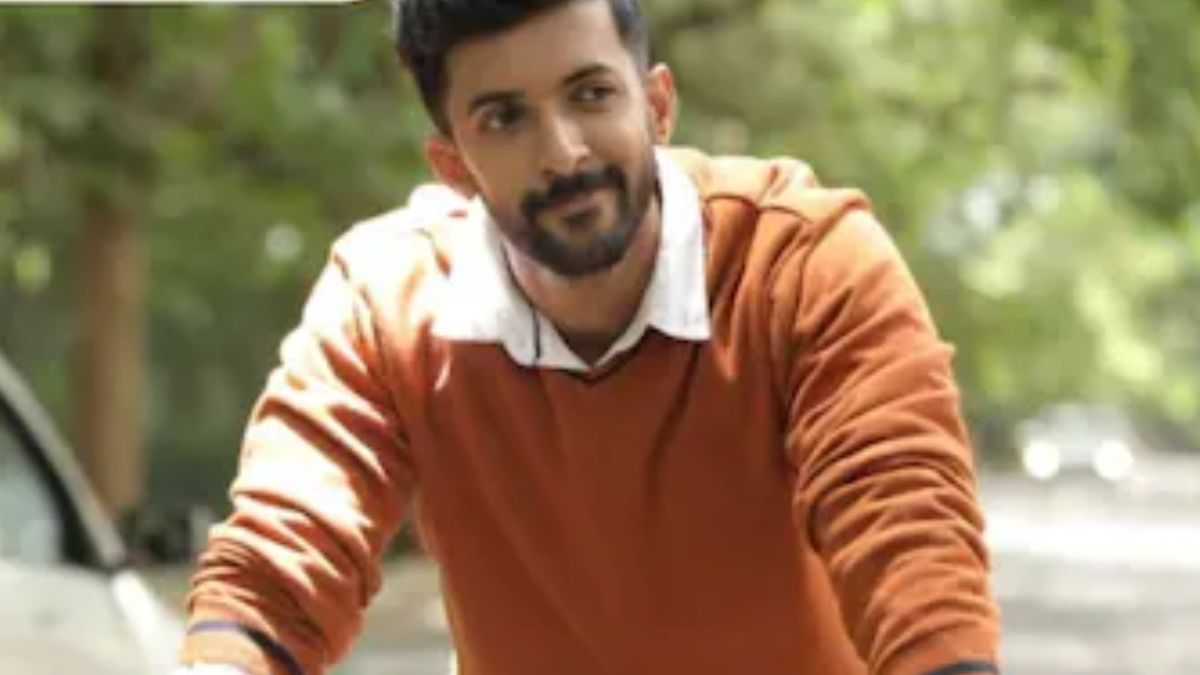 Title Poster Of Kannada TV Actor Sharath Padmanabh's Debut Film Out ...