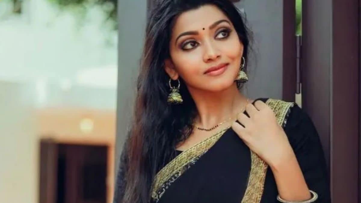 Remember Thananya From Kungama Poovum Konjum Puravum? Here's What She's ...