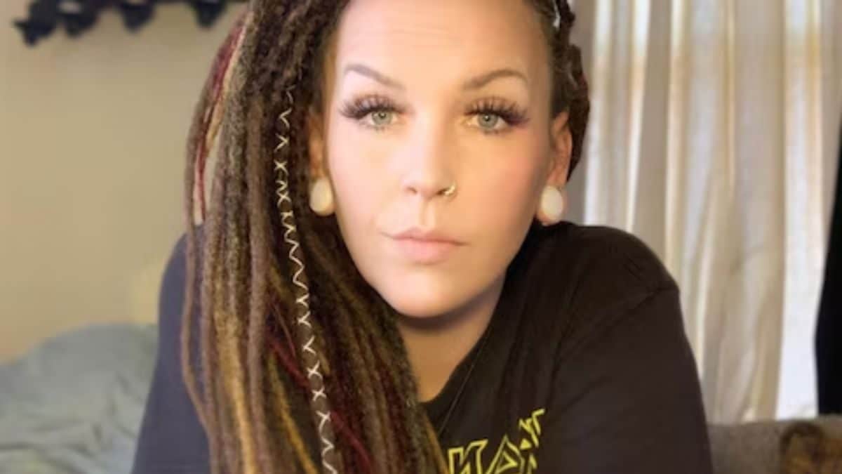 Michigan Woman Claims Smoking Weed Makes Her A 'Better Mother' | Viral ...