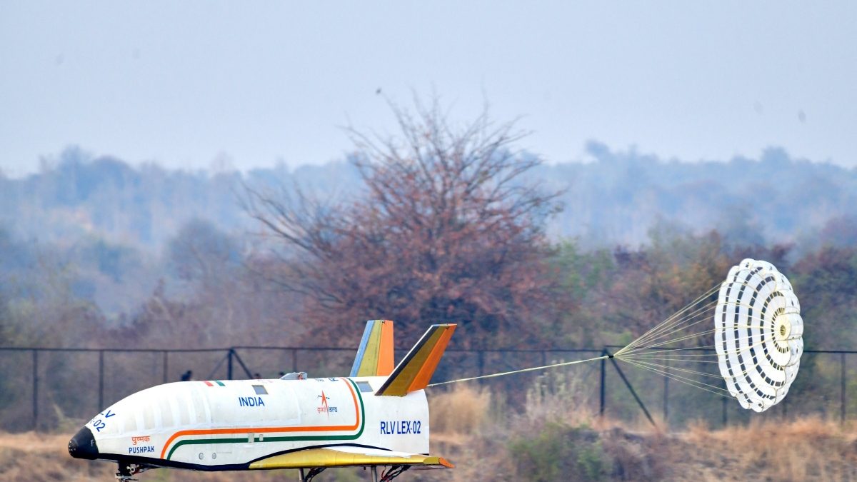 India's New-Age Pushpak 'Viman' Launched Successfully; ISRO Says 'It ...