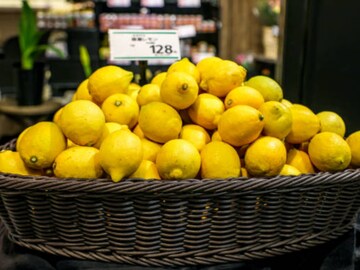New Lemon Snack Trend Goes Viral, Is It Okay To Consume Whole Lemons ...