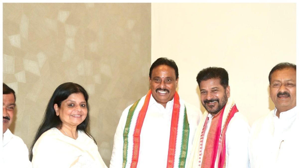 BRS Leaders Meet Telangana Assembly Speaker, Demand Action Against MLA ...
