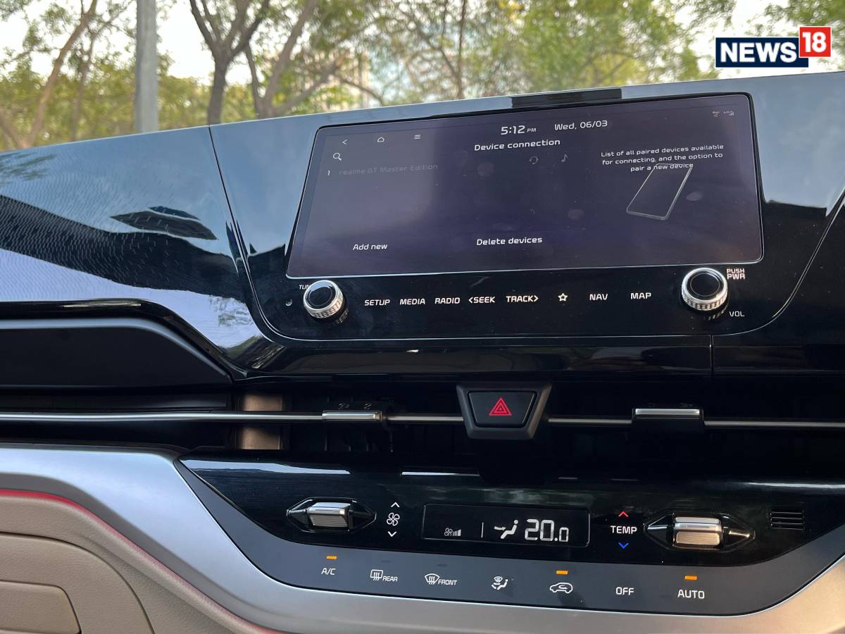 2024 Kia Carens in Pics: See Design, Features, Interior and More in Detail