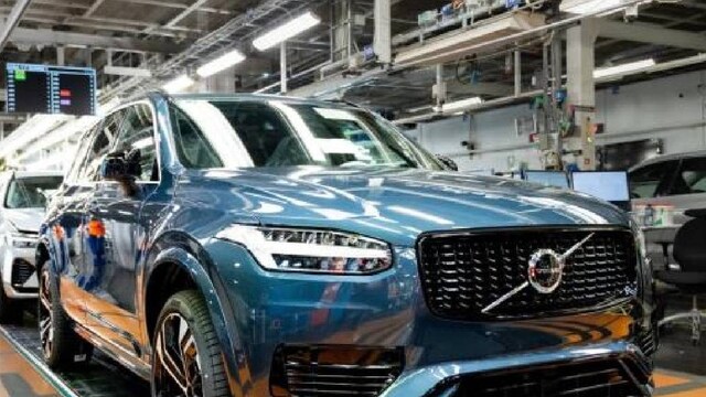 Volvo Rolls Out Final Diesel Model Blue XC9, Will Shift It to Company's ...