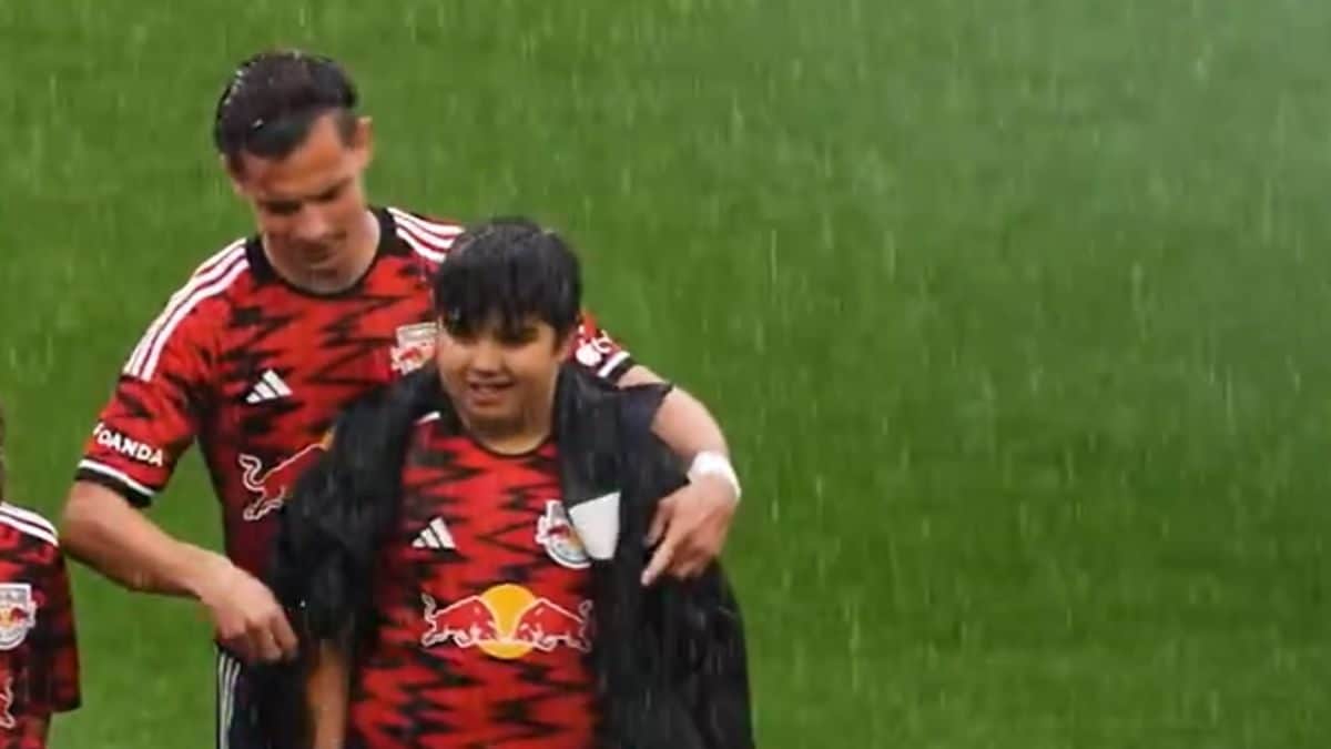 Watch: Amidst Heavy Rains, New York Red Bulls Players Give Their ...