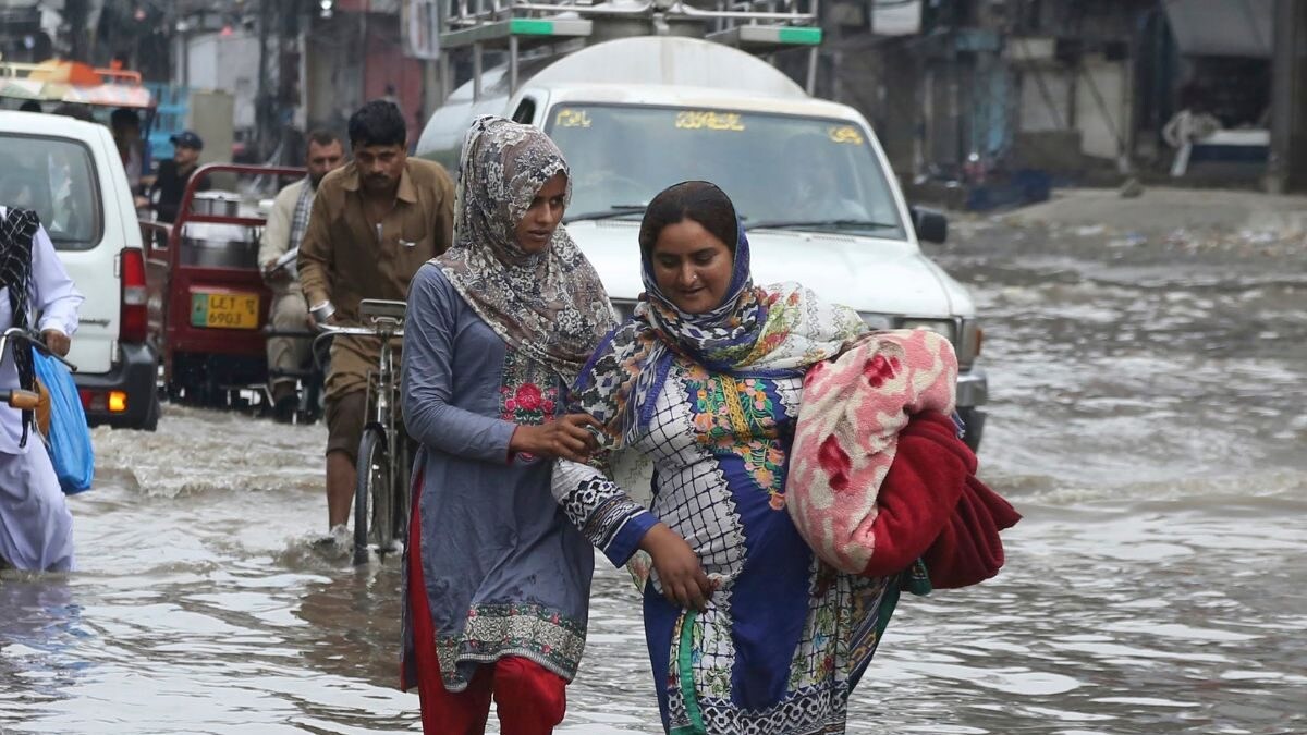 Heavy Winter Rains in Pakistan Kill at Least 37 People, Collapse Buildings and Trigger ...