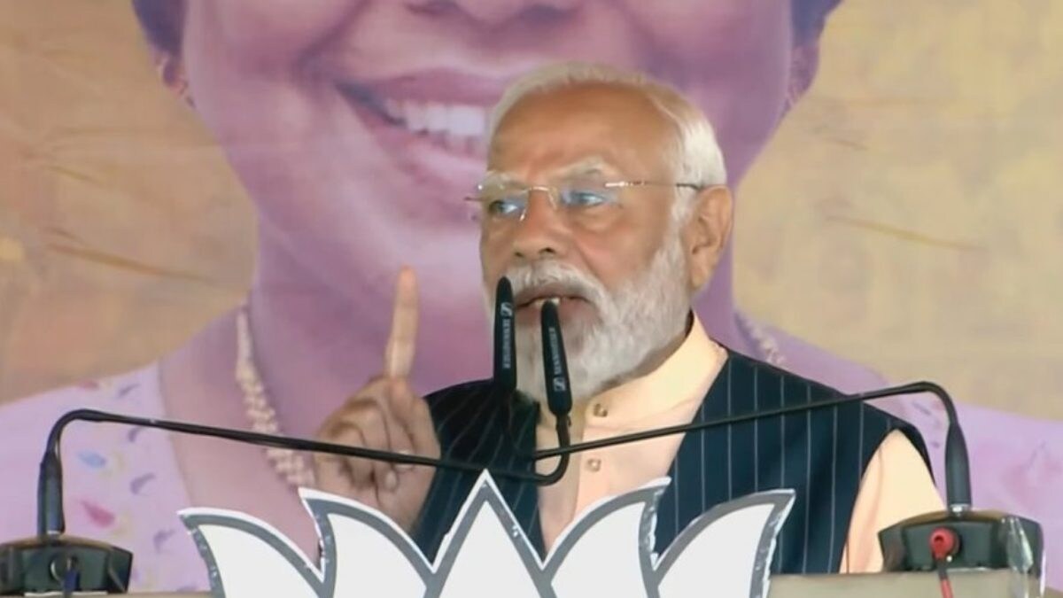 PM Inaugurates India's First Automobile In-plant Railway Siding Project ...